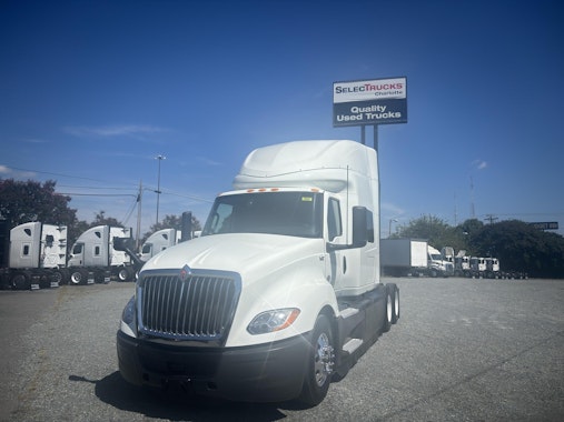 Selectrucks Of Charlotte Charlotte Nc